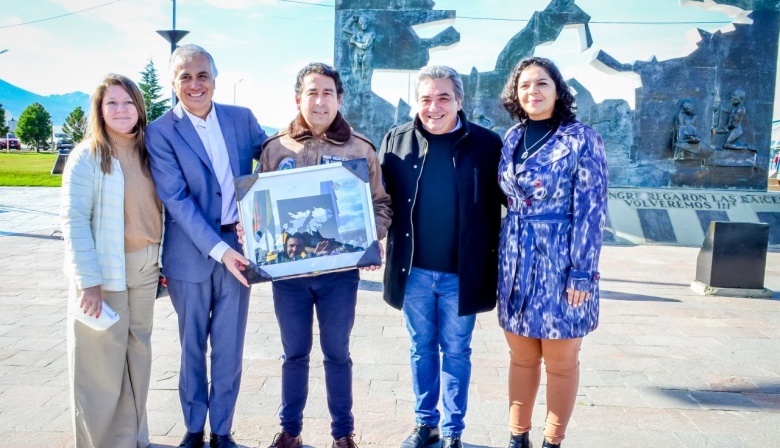 Ushuaia participó de la conmemoración del Día del Mar boliviano ...