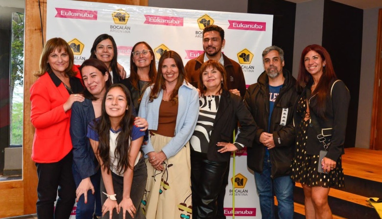 Llegaron a Ushuaia los primeros perros de asistencia para niños con TEA ...